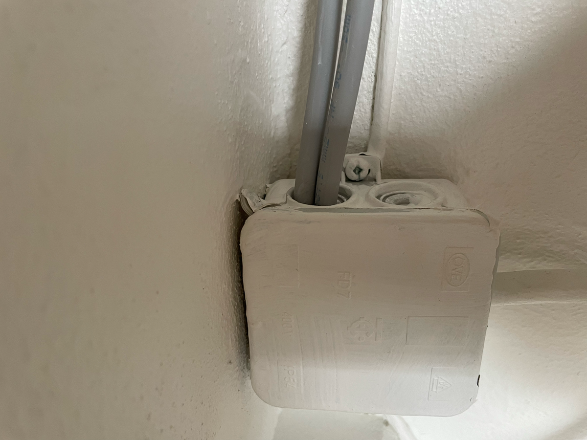 Samledåse med 2 ledninger gennem samme... | Lav-det-selv.dk