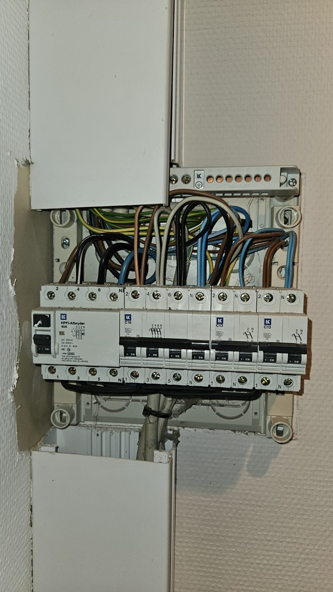 Eltavle og elbil | Lav-det-selv.dk